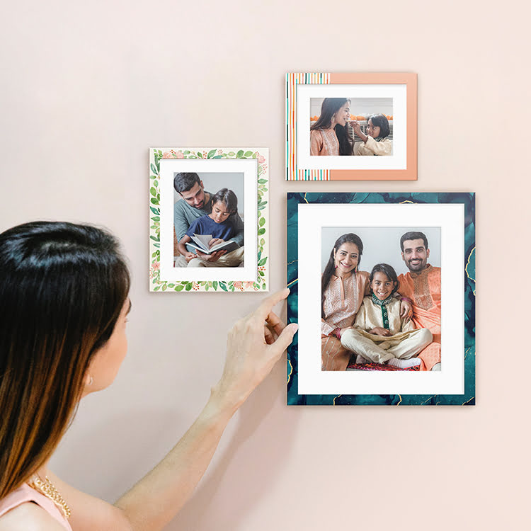 Personalized Photo Frames Online - Custom Framed Photos | Zoomin