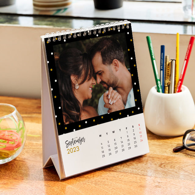 Stars & Glitters Mini Desktop Calendar | Zoomin