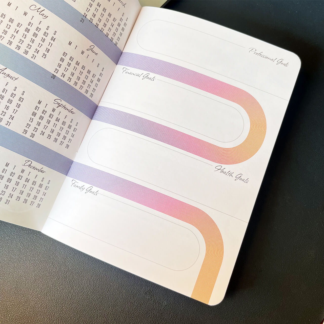 Gradient Bold Year Planner Planners And Journals | Zoomin