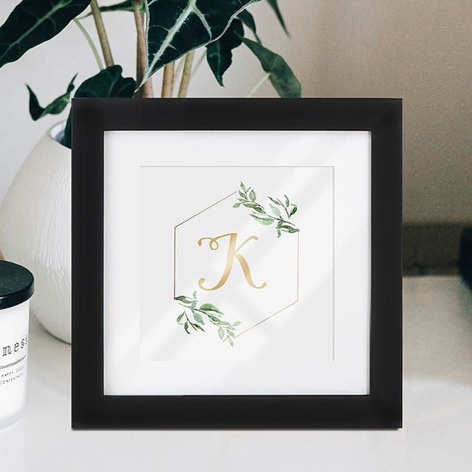 Classic Framed Prints Online - Customized Solid Colour Photo Frames ...