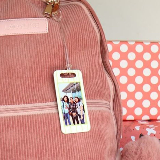 Custom Bag Tag Online - Personalized Bag Tags for Luggage | Zoomin