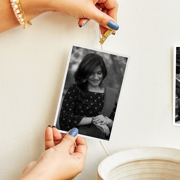 Wooden Decorative Clips Online - High Quality Photo Clips | Zoomin